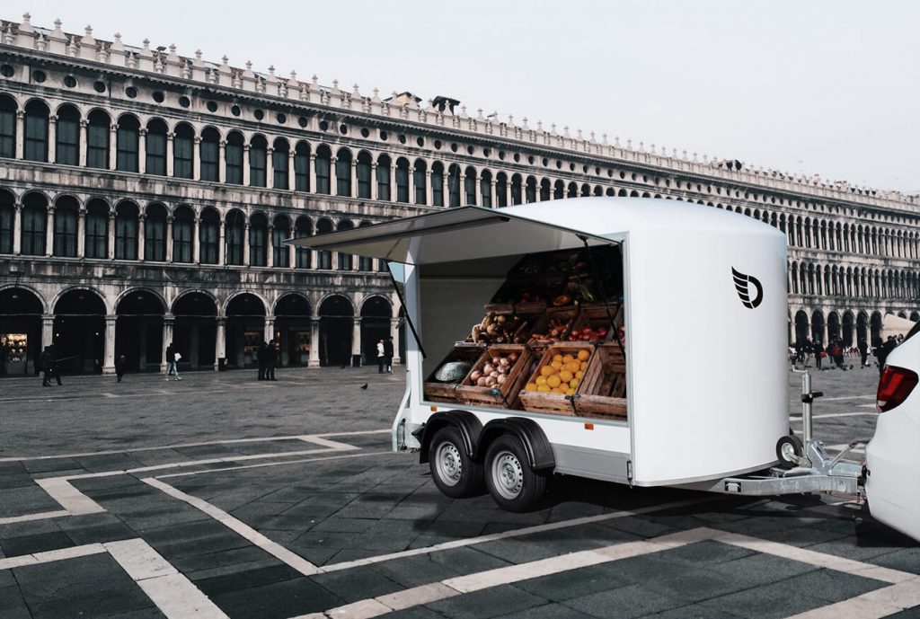 Roadster C300 with Side Opening Hatch - Barrett Trailers